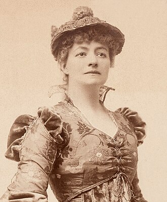 Top Famous People Born on October 12